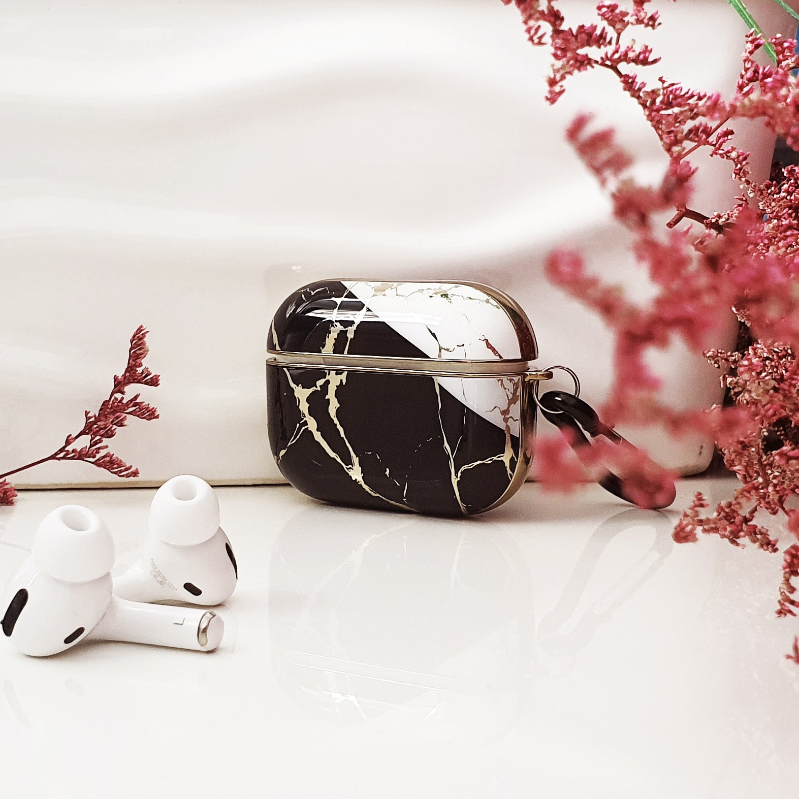 AIRPODS CASES – Cazset